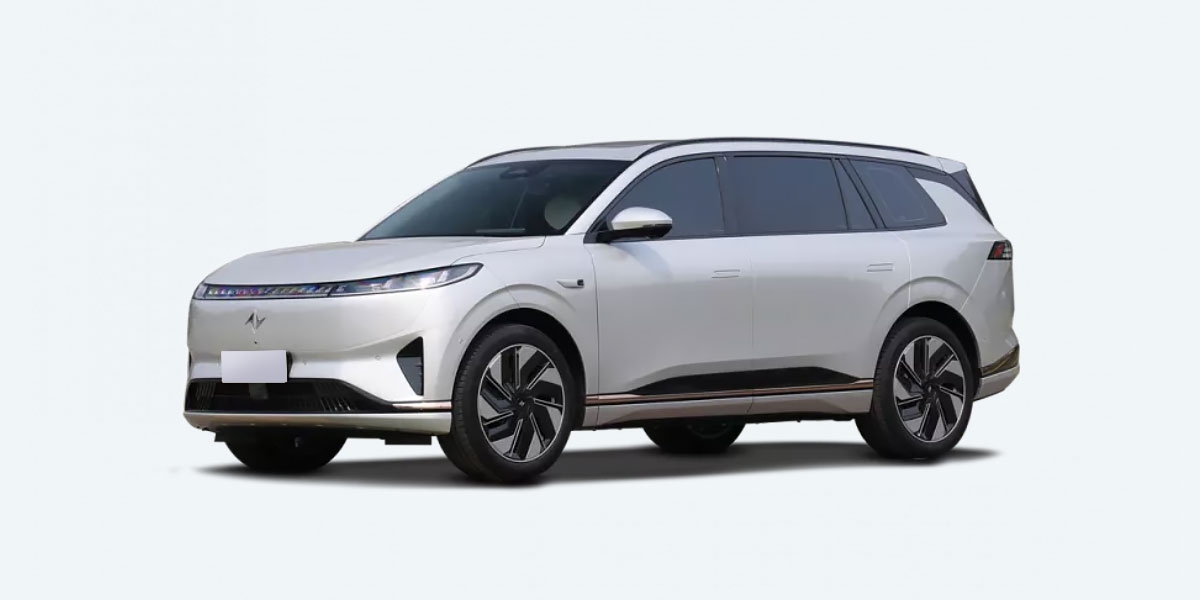 Dongfeng eπ 008 EV Price and Review - EV Database